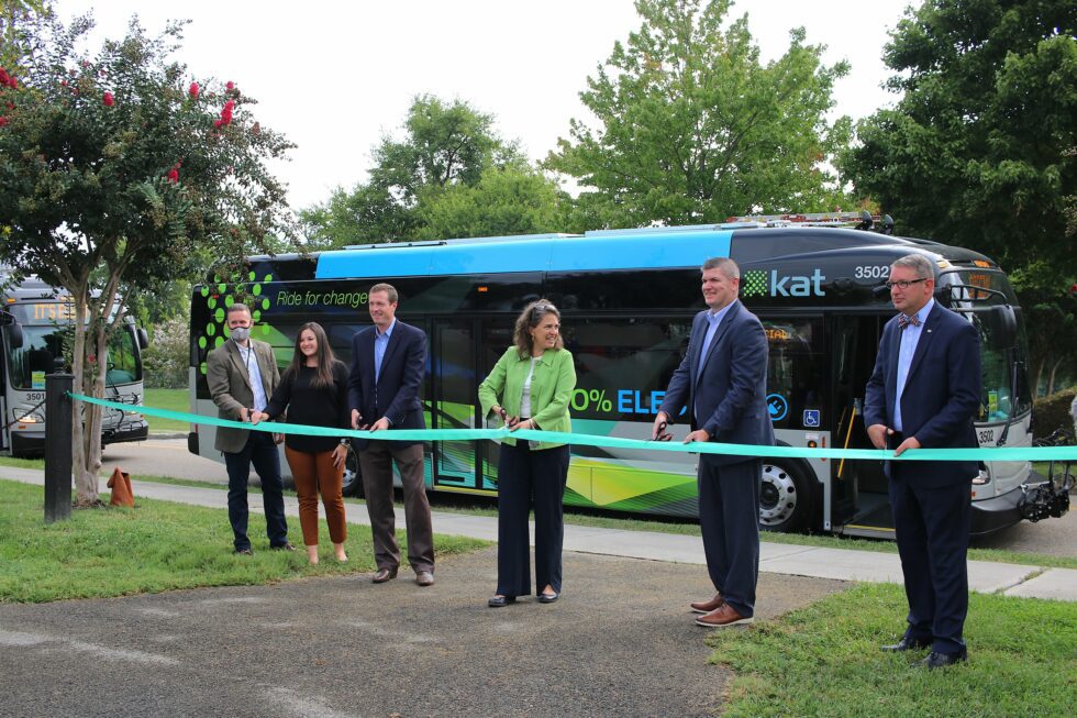 Knoxville Introduces All-Electric Buses to KAT Fleet - Knoxville Area ...